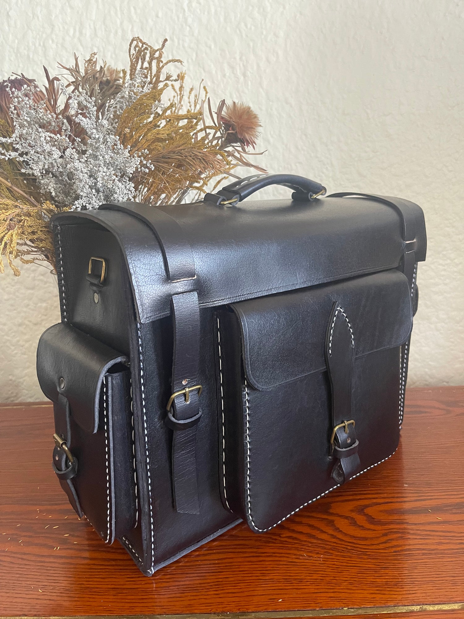 Custom lux leather hand-stitched boxes – NaniTa & Co